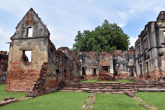 Ban Chao Vichai Ambassadors' Palace in Lopburi: how to visit, opening ...